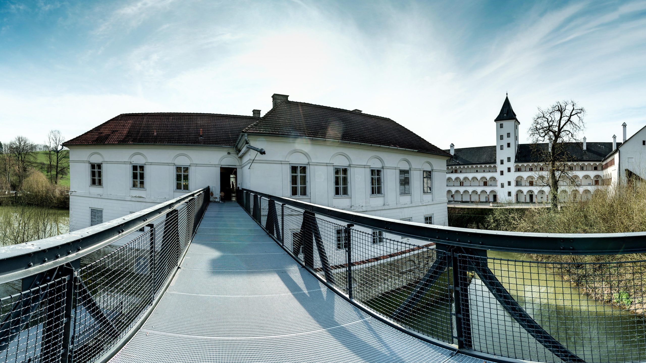 Die Öffnungszeiten der Galerie im Sommer - Galerie Schloss Parz
